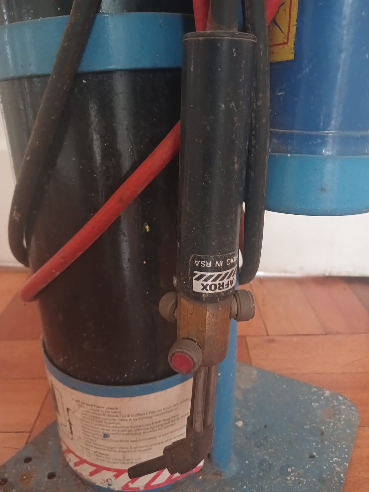 Lot 81 – Oxygen & Acetylene Tanks with Welding Torch, Hoses, Regulators ...