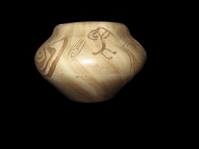 Lot 582 - Authentic Native American Hand-crafted Pottery from the ...