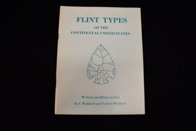 Lot 617 - Flint Types of the Continental United States Waldroff ...