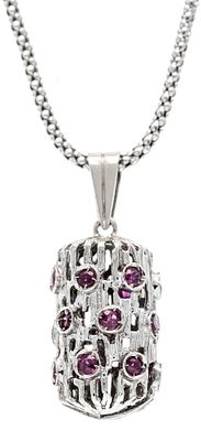 Lot 230 - Barrel-shaped ruby pendant WG 333/000 - Historia