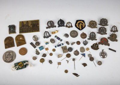 Lot 147 – A COLLECTION OF 64 PINS AND MEDALS. Mostly israeli military ...