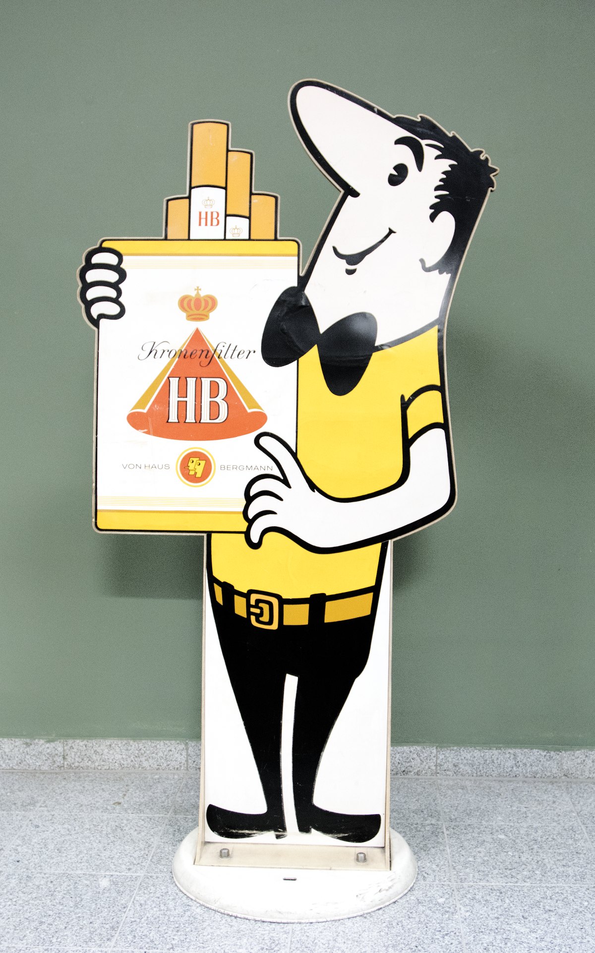 Lot 154 - Reklameobjekt: HB-Männchen Bruno als Werbeaufsteller - Peter ...