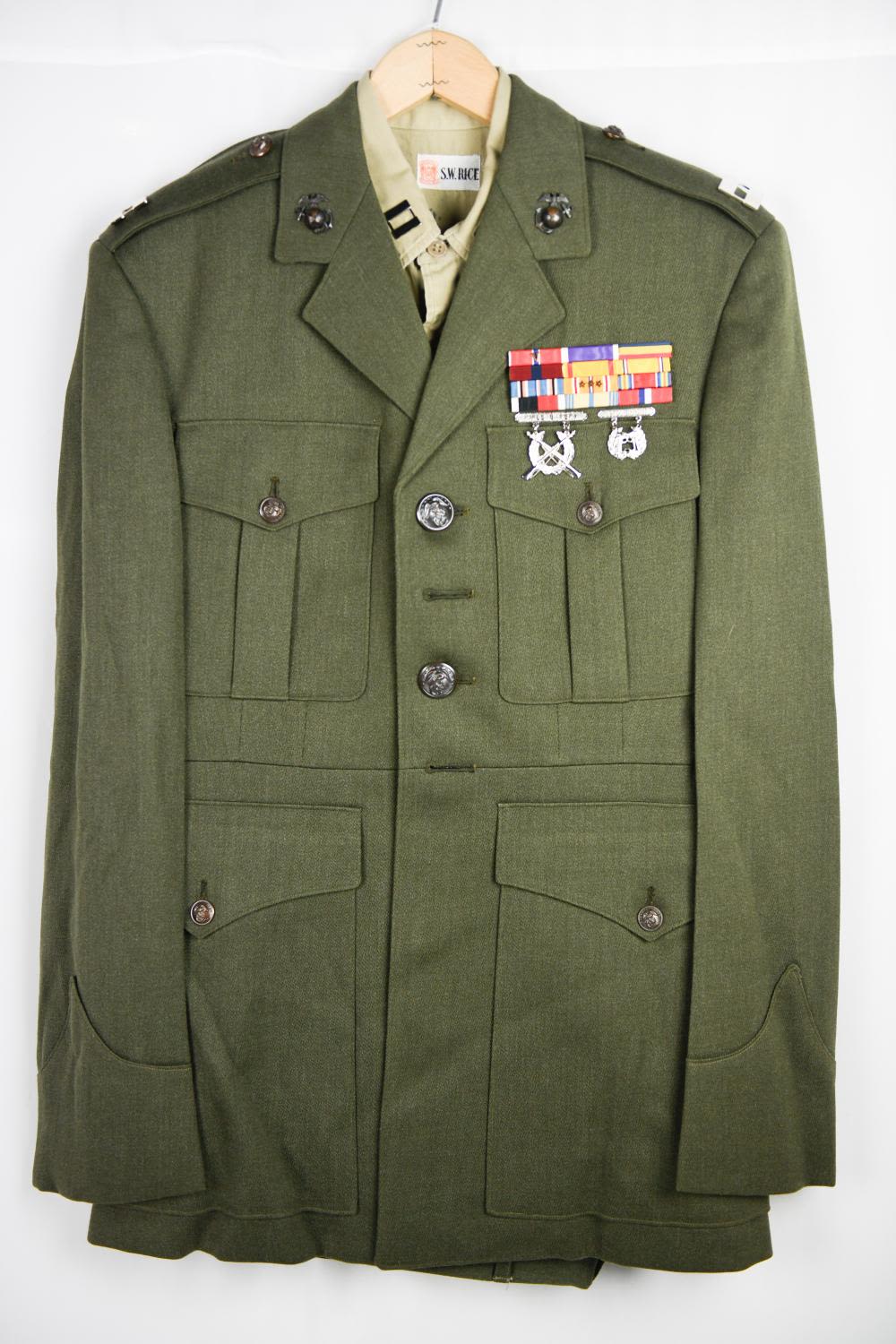 USMC WWII Veteran's Mint Condition Dress Green Uniform