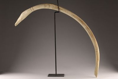 Lot 355 - Whale Rib Bone with Scrimshaw Carvings - Kavanagh Auctions