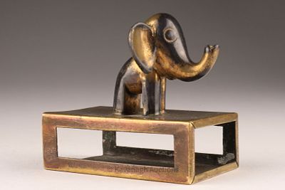 Lot 38 - 1930s Art Deco Hagenauer Elephant Match Holder - Kavanagh Auctions