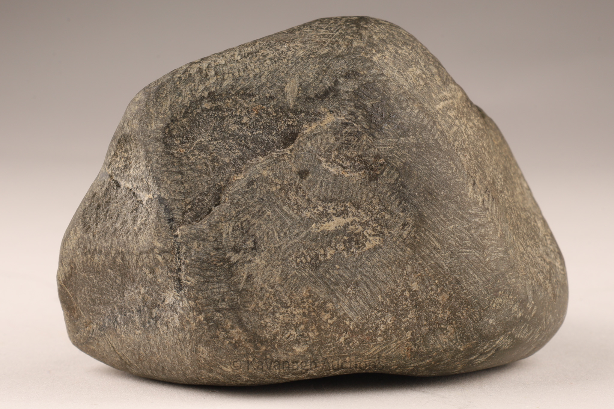 Lot 46 - Inuit Stone Carving of a Bird - Kavanagh Auctions