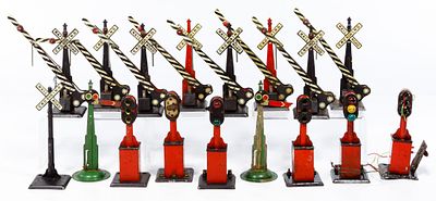 Lot 360 - Marx Model Train Signal Light Assortment | Leonard Auction ...