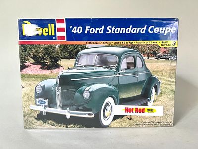 Lot 164 - 1940 Ford Standard Coupe Scale Model Kit | Magna Auction Company