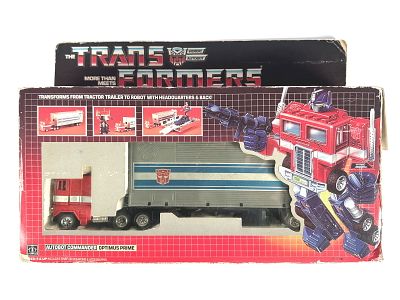 Lot 595C - G1 Transformers Optimus Prime Tractor Trailer, Hasbro | Marz ...