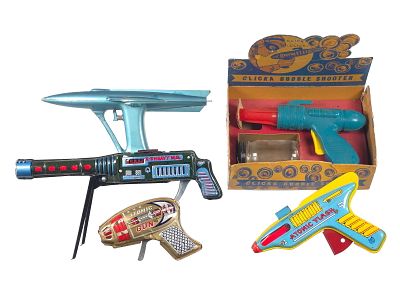 Lot 377 - (5) Assorted Lot of Space Ray Guns | Marz Auctions