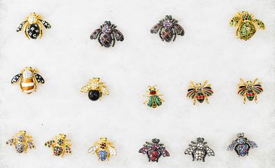 Lot 80 - JOAN RIVERS COLLECTION BEE BROOCHES | McLaren Auction Services