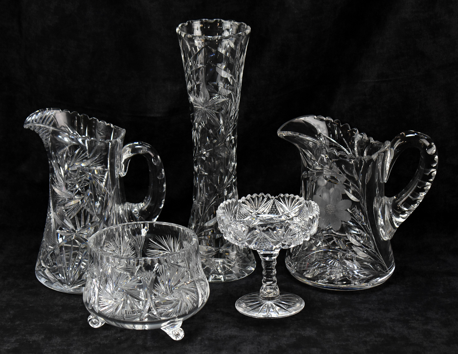 Lot 343 - ASSORTED CUT & ETCHED GLASSWARE | McLaren Auction Services
