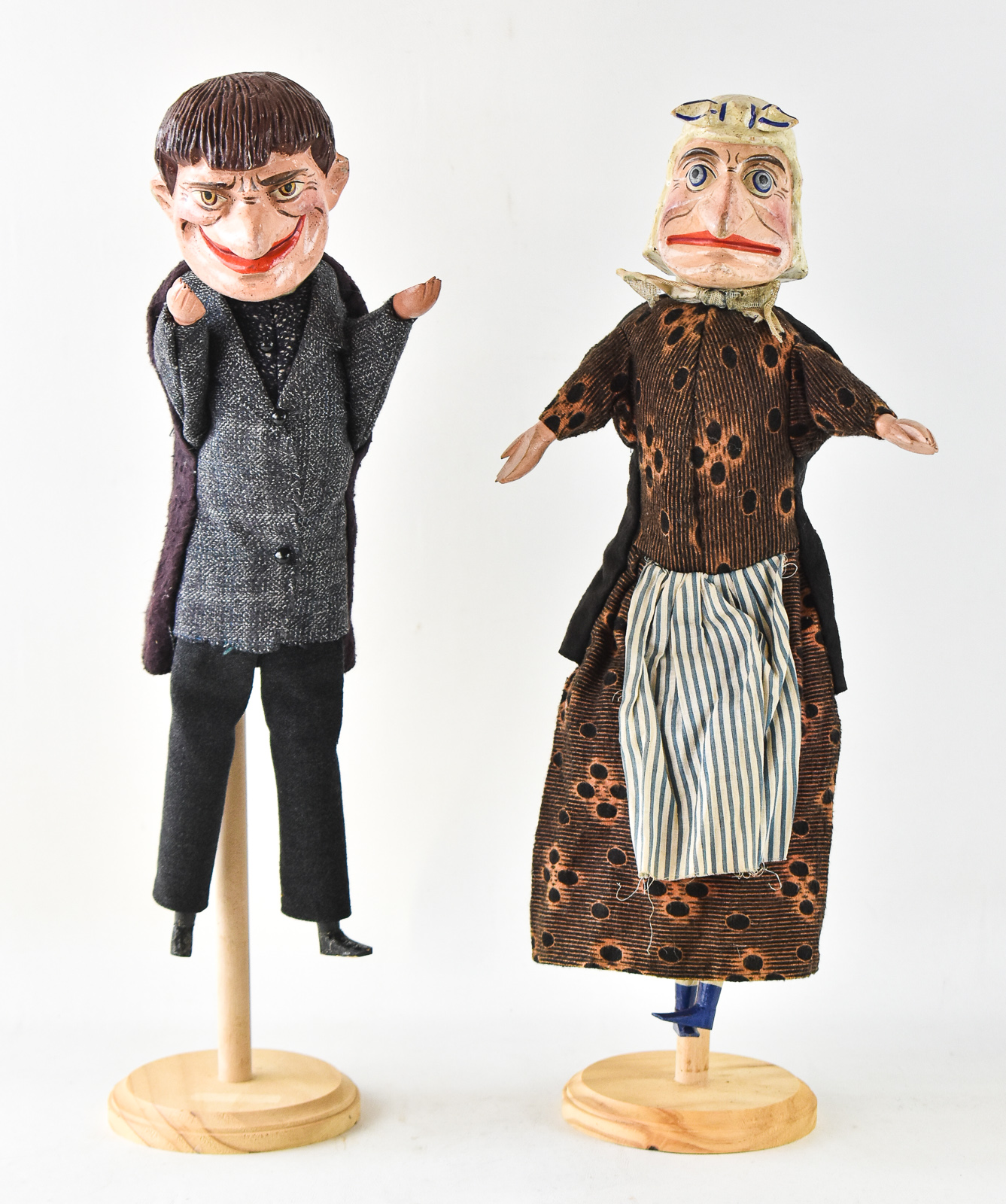 Lot 59 - TWO VINTAGE EUROPEAN PUNCH & JUDY-STYLE PUPPETS WITH DISPLAY ...