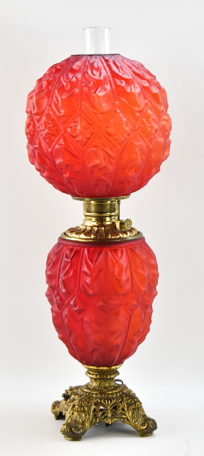 Lot 304 - VICTORIAN CONSOLIDATED LAMP COMPANY "IMPERIAL" GONE WITH THE ...