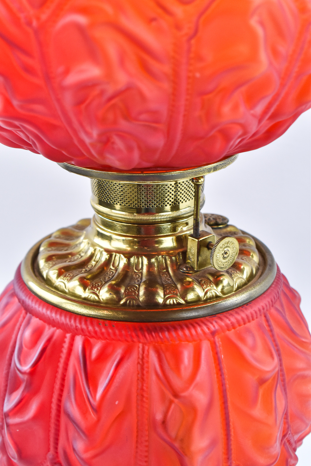 Lot 304 - VICTORIAN CONSOLIDATED LAMP COMPANY "IMPERIAL" GONE WITH THE ...