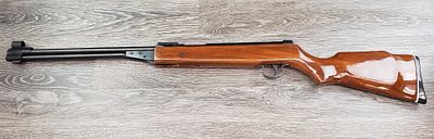 Lot 54 – LIKE-NEW HEAVY DUTY PUMP-ACTION AIR RIFLE, Manuf. SHANGHAI ...