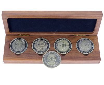 Lot 127 – 6 HDS Helmets In History Challenge Coins In Box Mark V XII ...