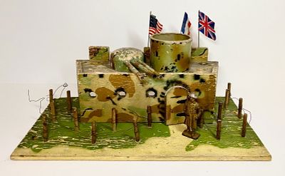 Lot 1424 - Wooden Fort With Turret Gun