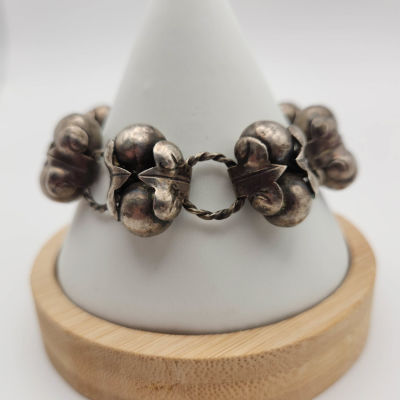 Lot 242 - Wow, Old Hand wrought Sterling Mexico Bracelet 36g | Retro ...