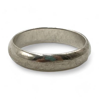 Lot 284 - Sterling Wedding Ring Sz. 10.5, 4.5g | Retro Roadshow Auctions