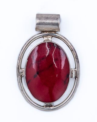 Lot 771 - Mexico Red Jasper Sterling Pendant | Retro Roadshow Auctions