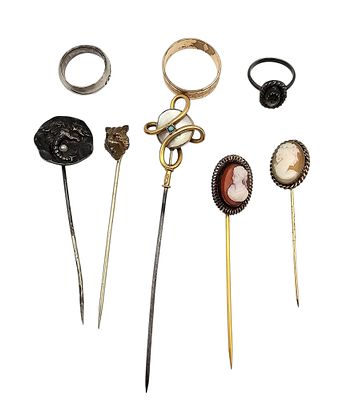 Lot 541 - Vintage Variety Lot Rings Stick Pins | Retro Roadshow Auctions
