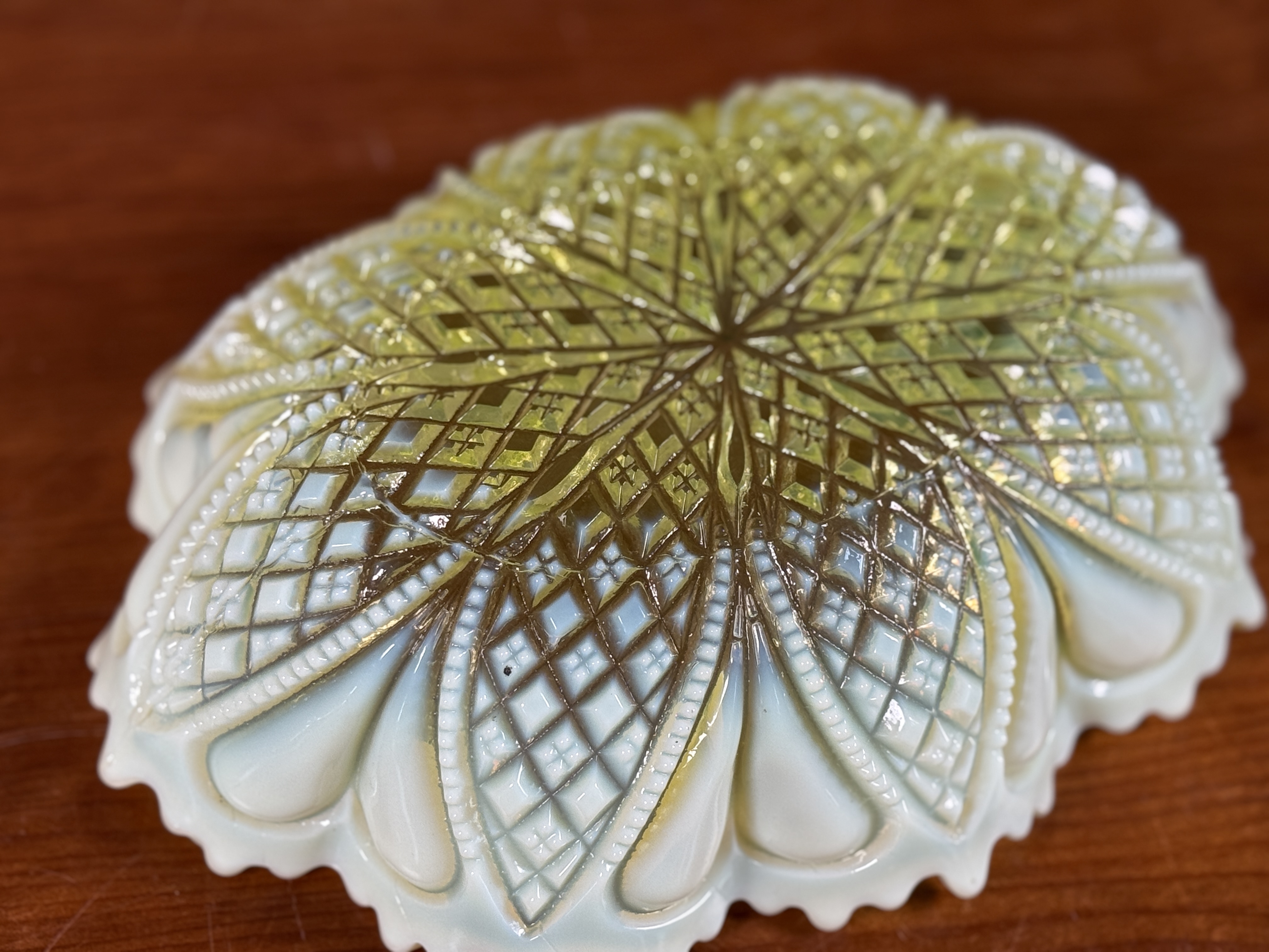 Lot 3 - DAVIDSON PRIMROSE PEARLINE VASELINE GLASS BOWL, "WILLIAM AND ...