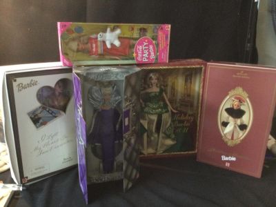 Lot 100 - Vintage Barbies in Boxes | Seminole Estate Auctions