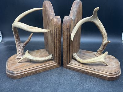 Lot 125 - Antler Bookends | Seminole Estate Auctions