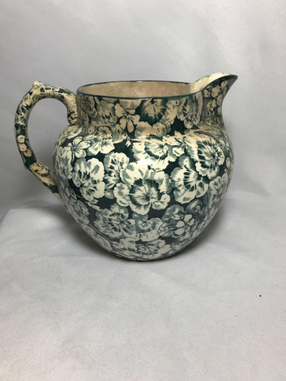 Lot 34 – Vintage Buffalo Pottery Pitcher Measures 6.5 inches – The ...
