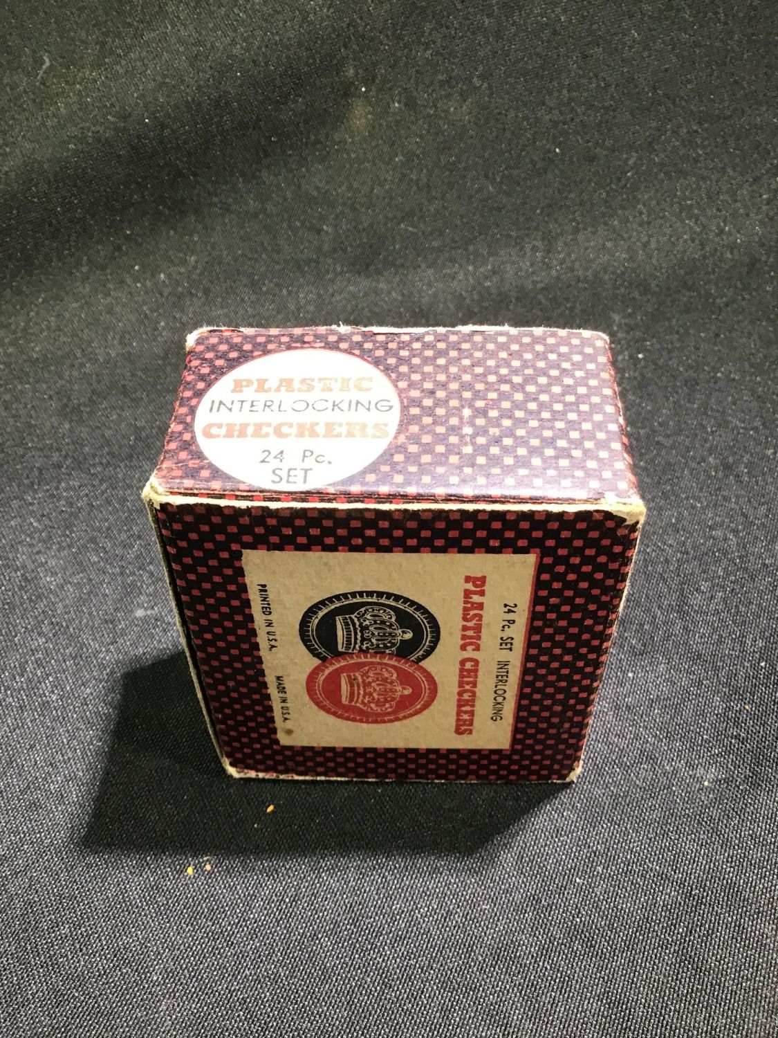 Lot 101 - Vintage Faym-us 24 pc Checkers Set Early Catalin | The Lodge ...