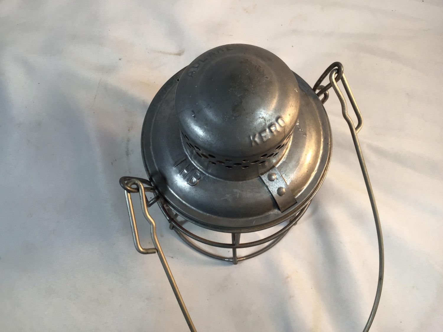 Lot 36 - IHB railroad lantern with Red shade, Dresser No.1144 Racine ...