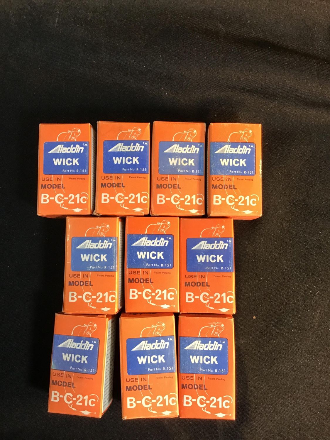 Lot 18 - Vintage Aladdin model BC â€“ 21C wicks new in box quantity 10 ...