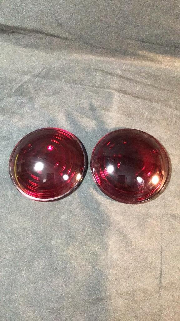 Lot 220 - Vintage 2 Red Railroad Lens 5 1/4 . | The Lodge Auction House