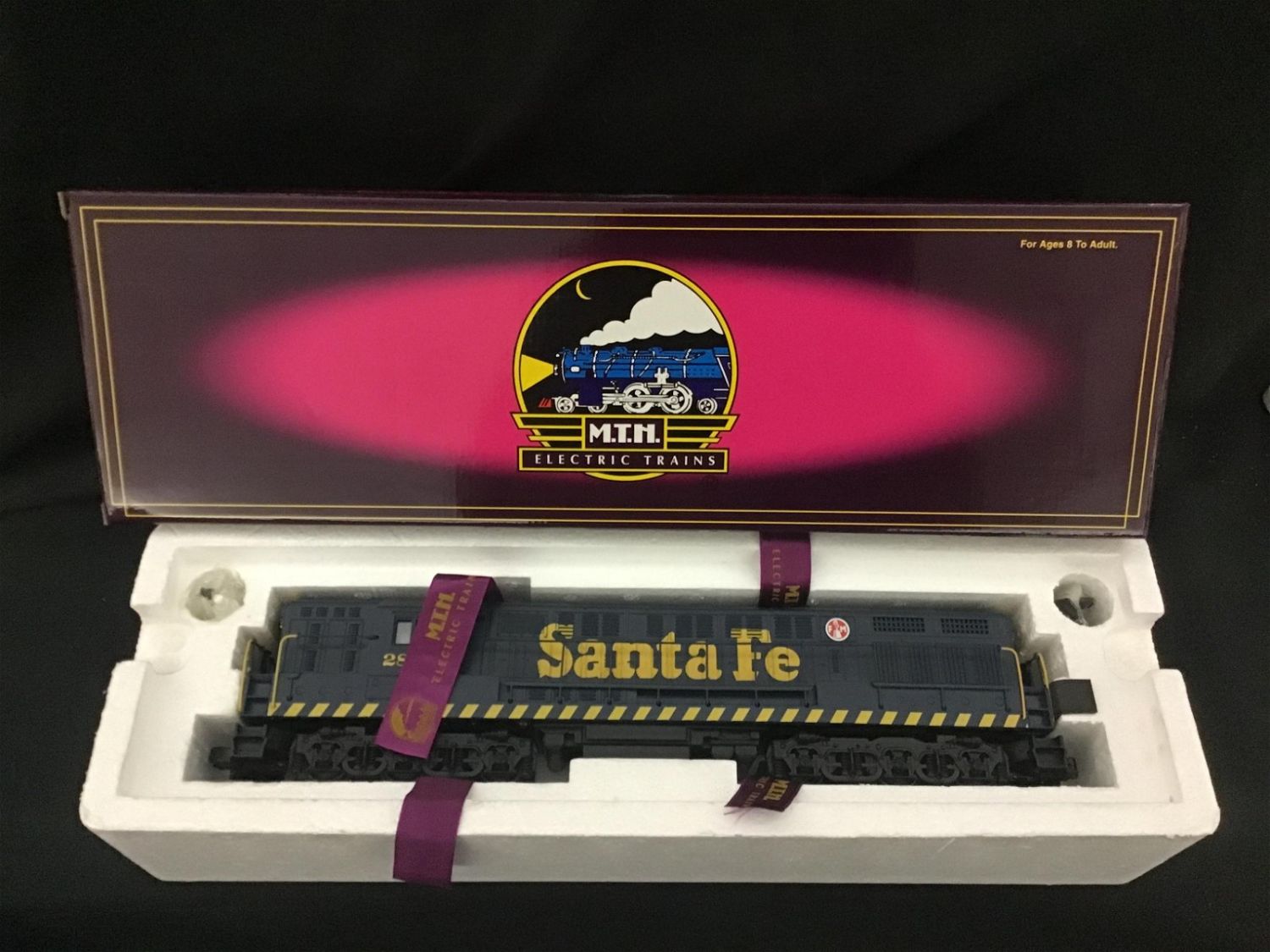 Lot 254 - MTH Electric Trains FM Trainmaster Diesel Engine Santa Fe ...