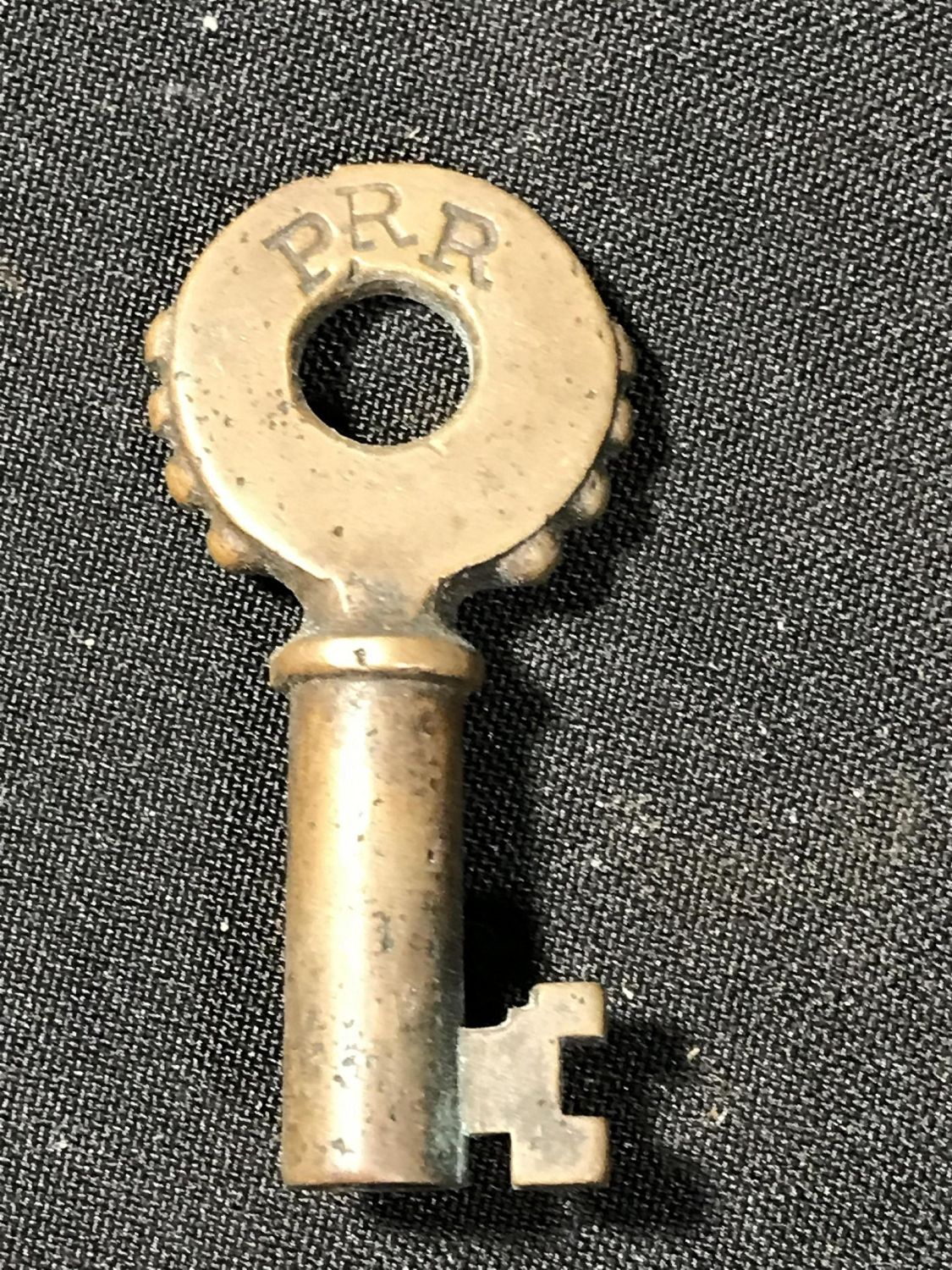 Lot 59 - PRR Padlock Key Pennsylvania Railroad | The Lodge Auction House