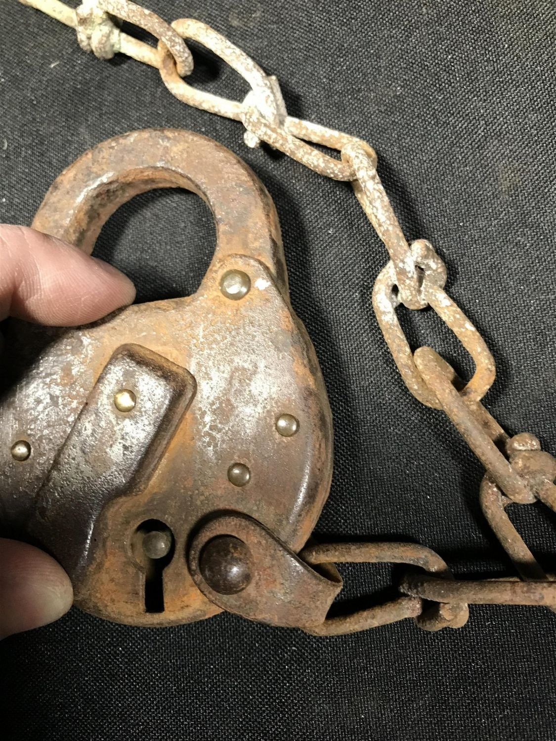 Lot 88 - The Yale & Towne Mfg Co. Padlock . | The Lodge Auction House