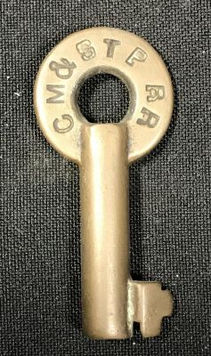 Lot 91 - CM & STP RR padlock key Chicago Milwaukee & St. Paul Railroad ...