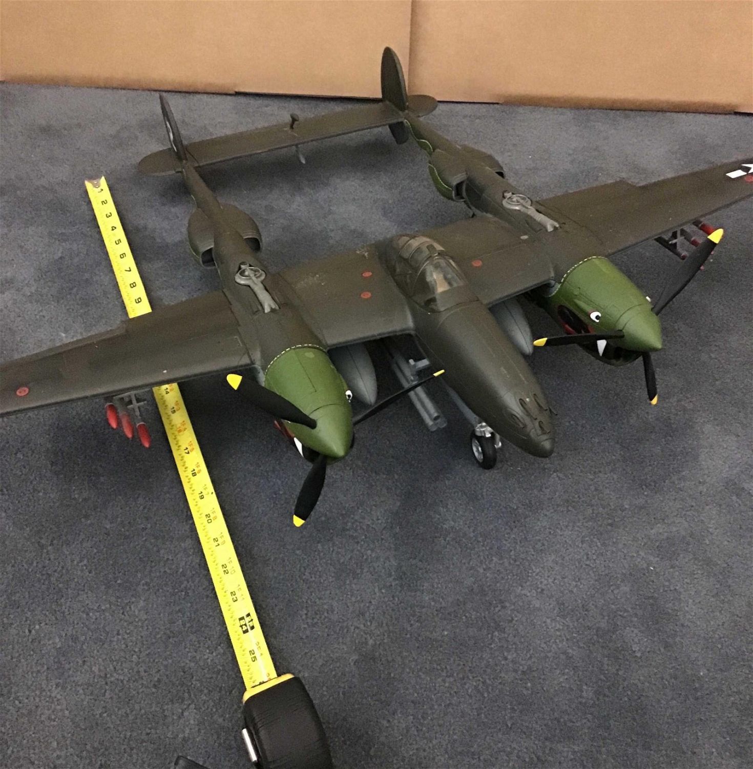 Lot 114 - 21st Century 1:18 P-38J Lightning Interceptor | The Lodge ...