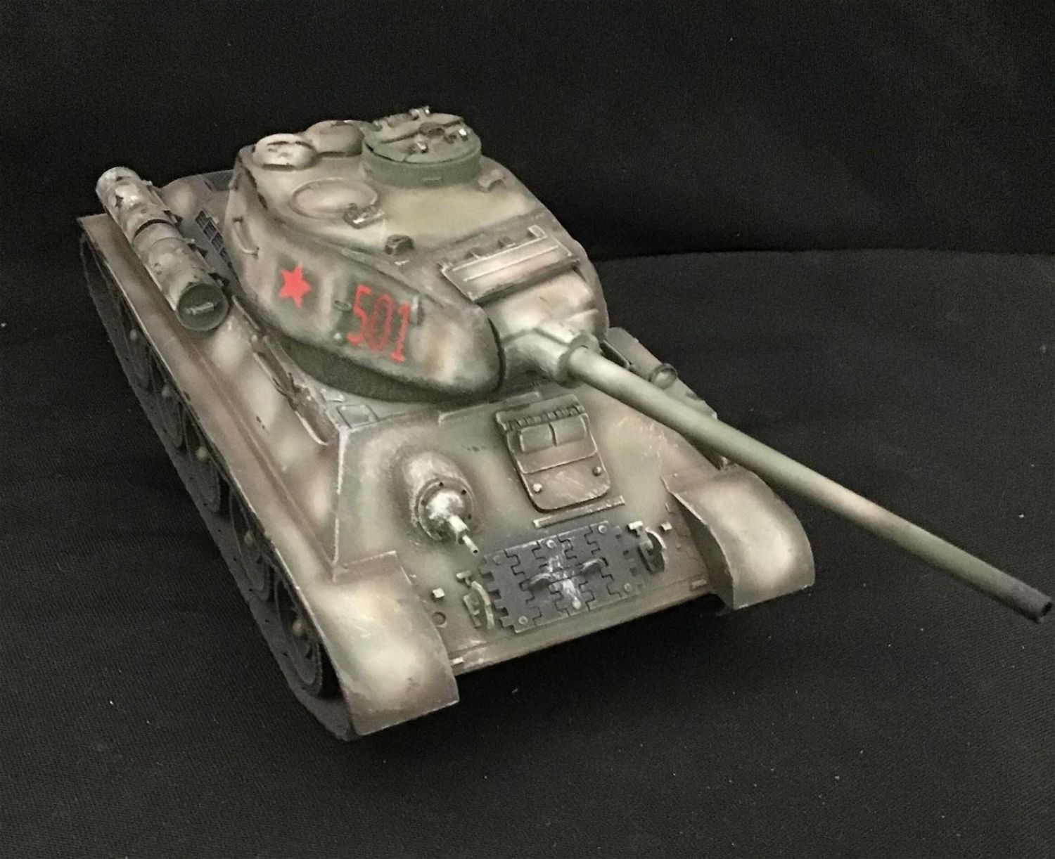 Lot 224 - Figarti Miniatures WW2 EFR-019 Russian T34/85 | The Lodge ...