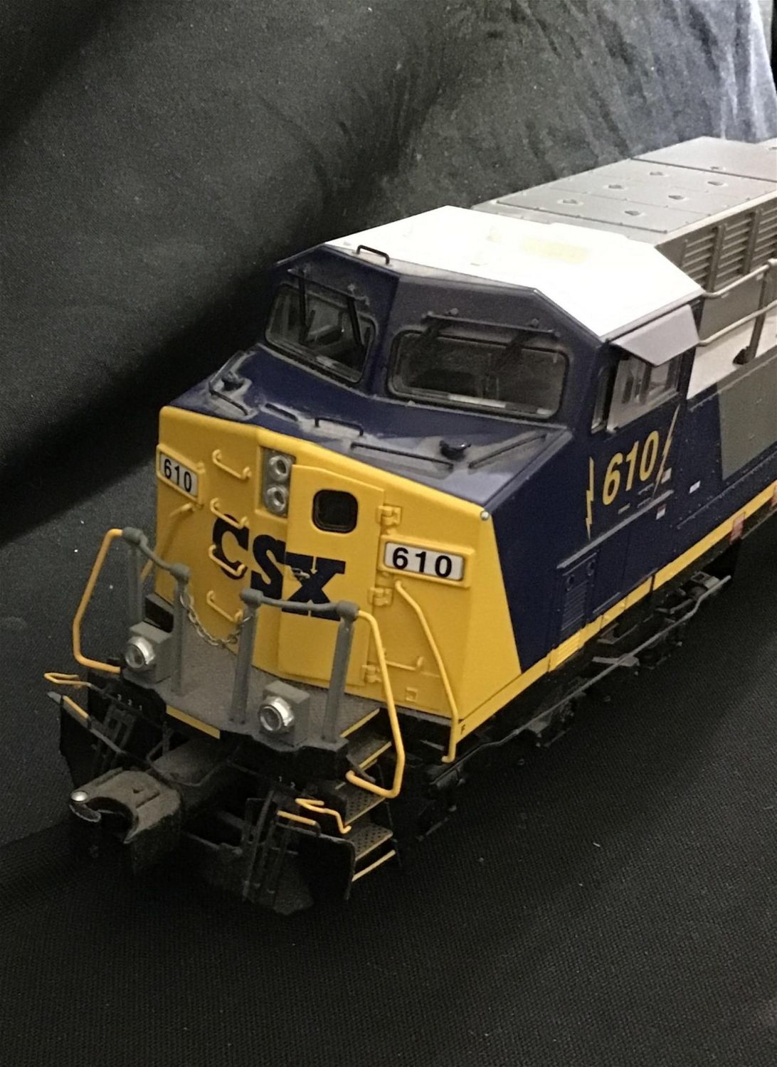 Lot 280 - CSX Number 610 Engine | The Lodge Auction House