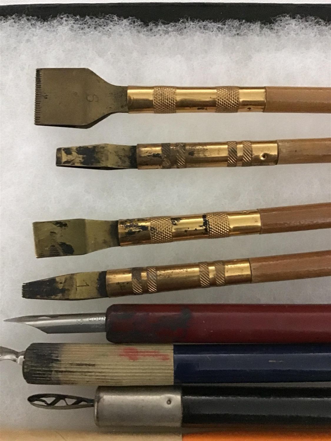 Lot 95 - Vintage Script & Stamp Holder Pens | The Lodge Auction House