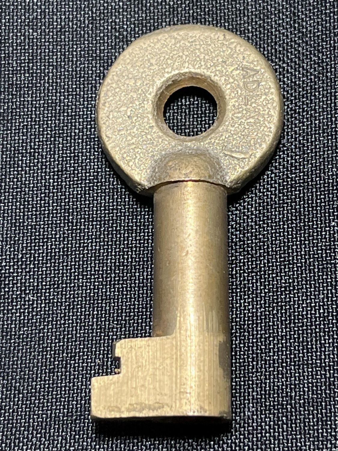 Lot 1A - Railroad Keys (4) Penn Central, Erie & New York Central System ...