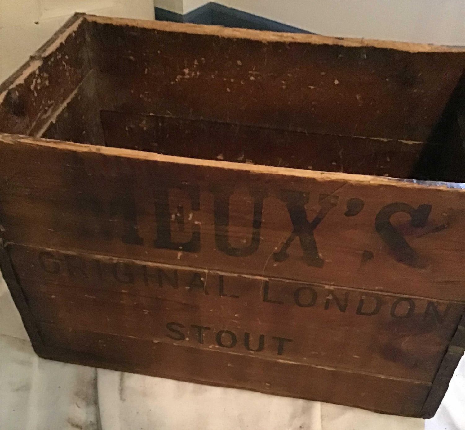 Lot 22 - MEUX'S Original London Stout Shipping Crate | The Lodge ...