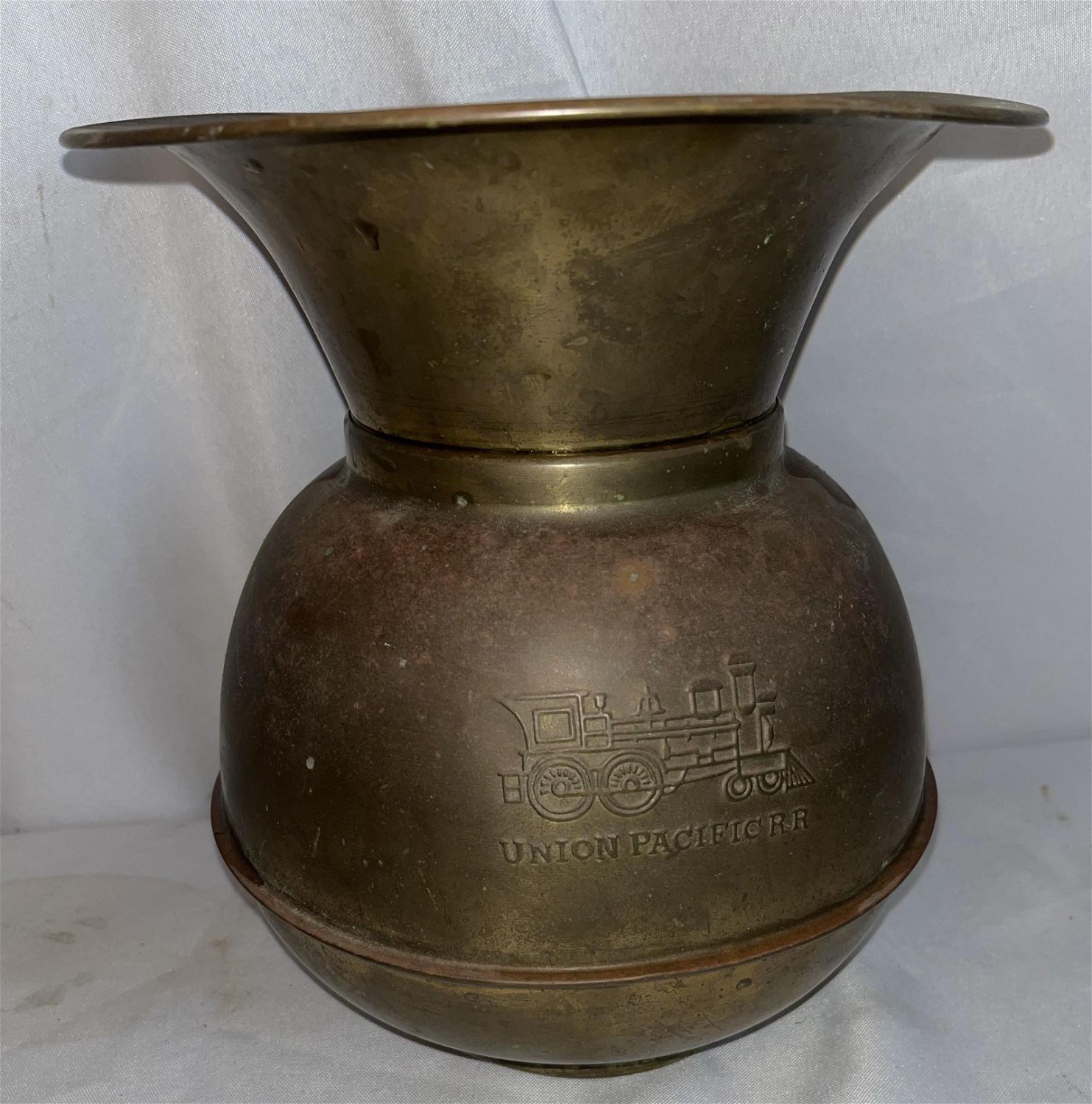 Lot 138 - Union Pacific Railroad Spittoon - Copper & Brass | The Lodge ...