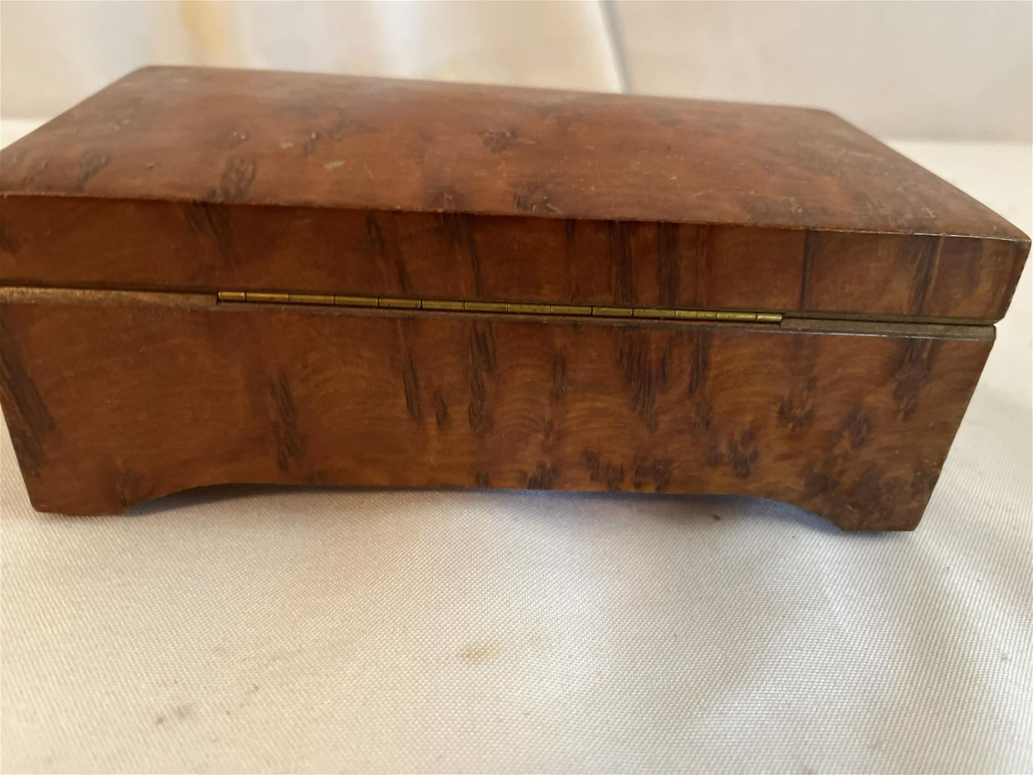 Lot 141 - Vintage Thorens Music Box | The Lodge Auction House