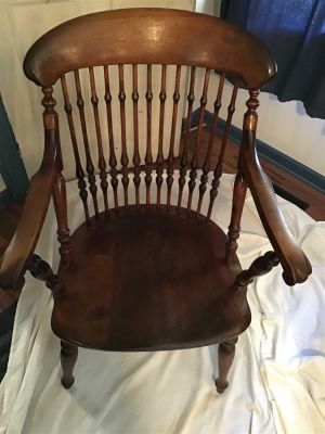 Lot 186 - Hancock Sitting Chair | The Lodge Auction House