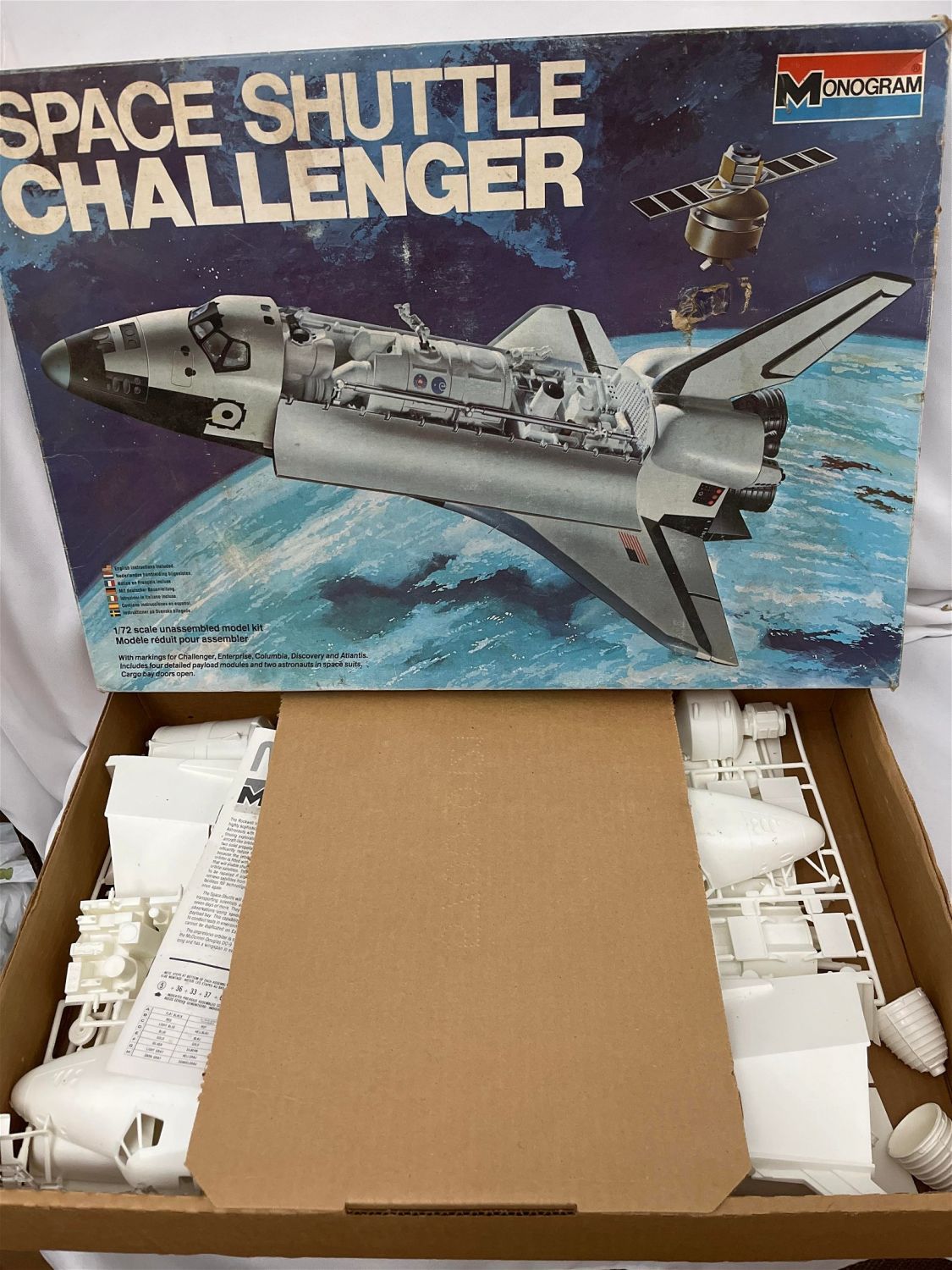 Lot 222 - Monogram Space Shuttle Challenger 1/72 Scale | The Lodge ...