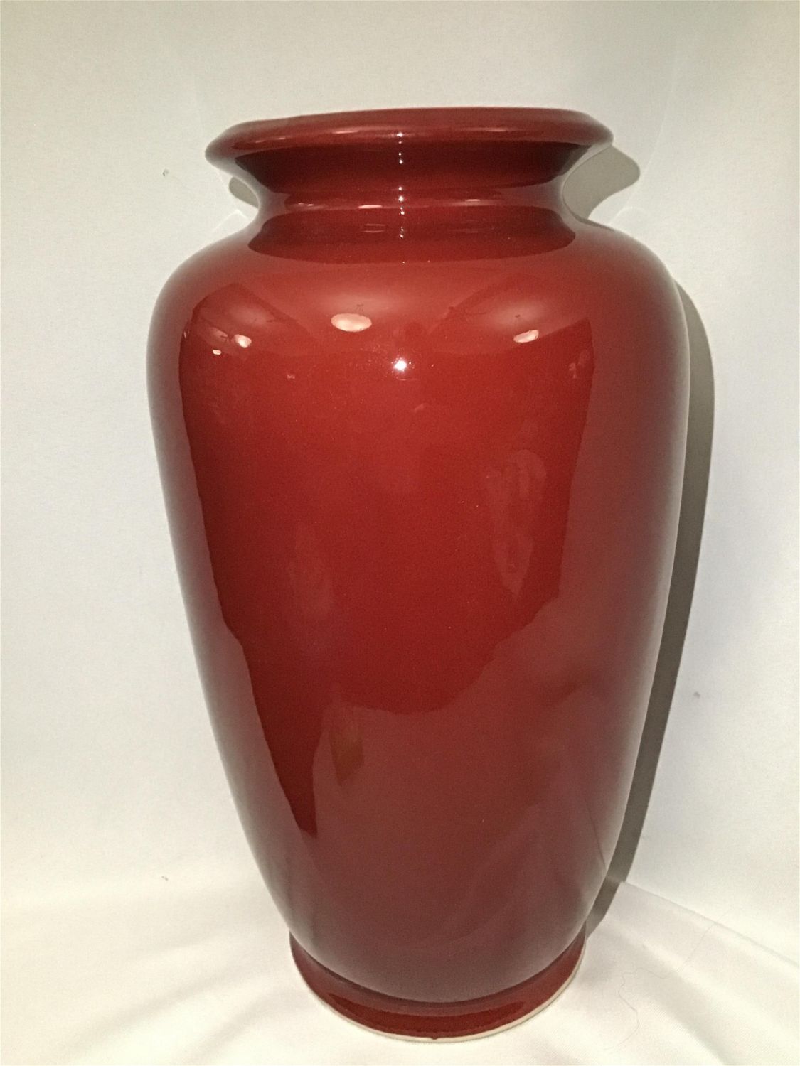 Lot 56 – Vintage Tall Maroon Vase – The Lodge Auction House