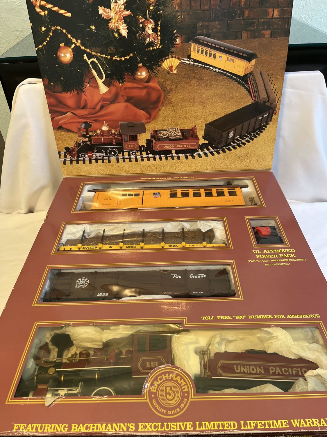 Lot 6 - Bachmann Big Haulers Prairie Flyer Set | The Lodge Auction House